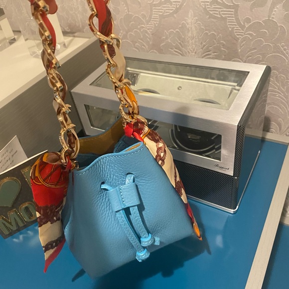 studio moda | Bags | Studio Moda Italy Mini Leather Chained Bag Blue ...